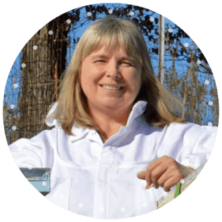 Using Essential Oils for Bee Stings - Carolina Honeybees