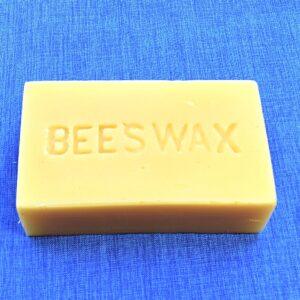 How to Make Beeswax Lip Balm {Easy Recipe} - Carolina Honeybees