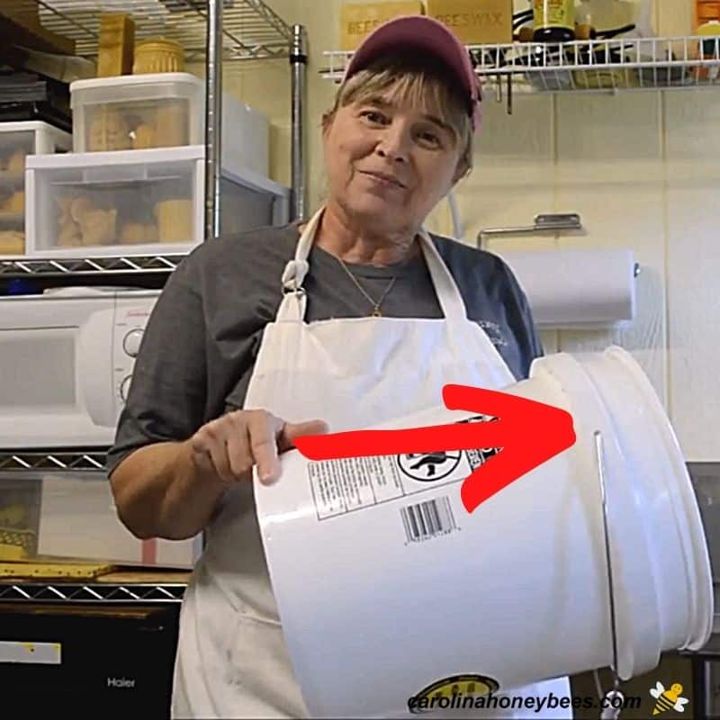 How to Make a Bucket Bee Feeder - Carolina Honeybees