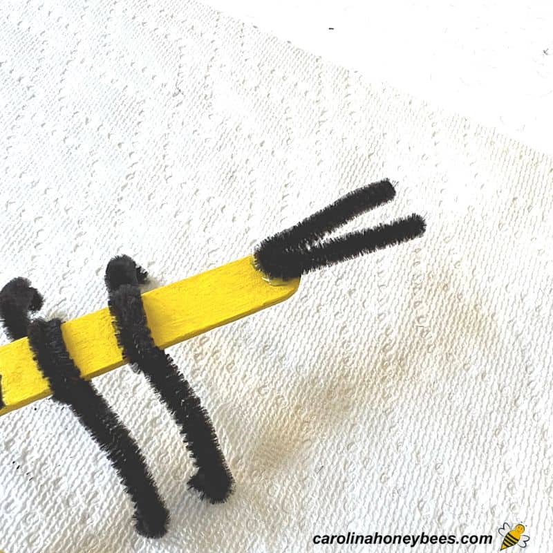 How to Make a Bee with Pipe Cleaners - Carolina Honeybees